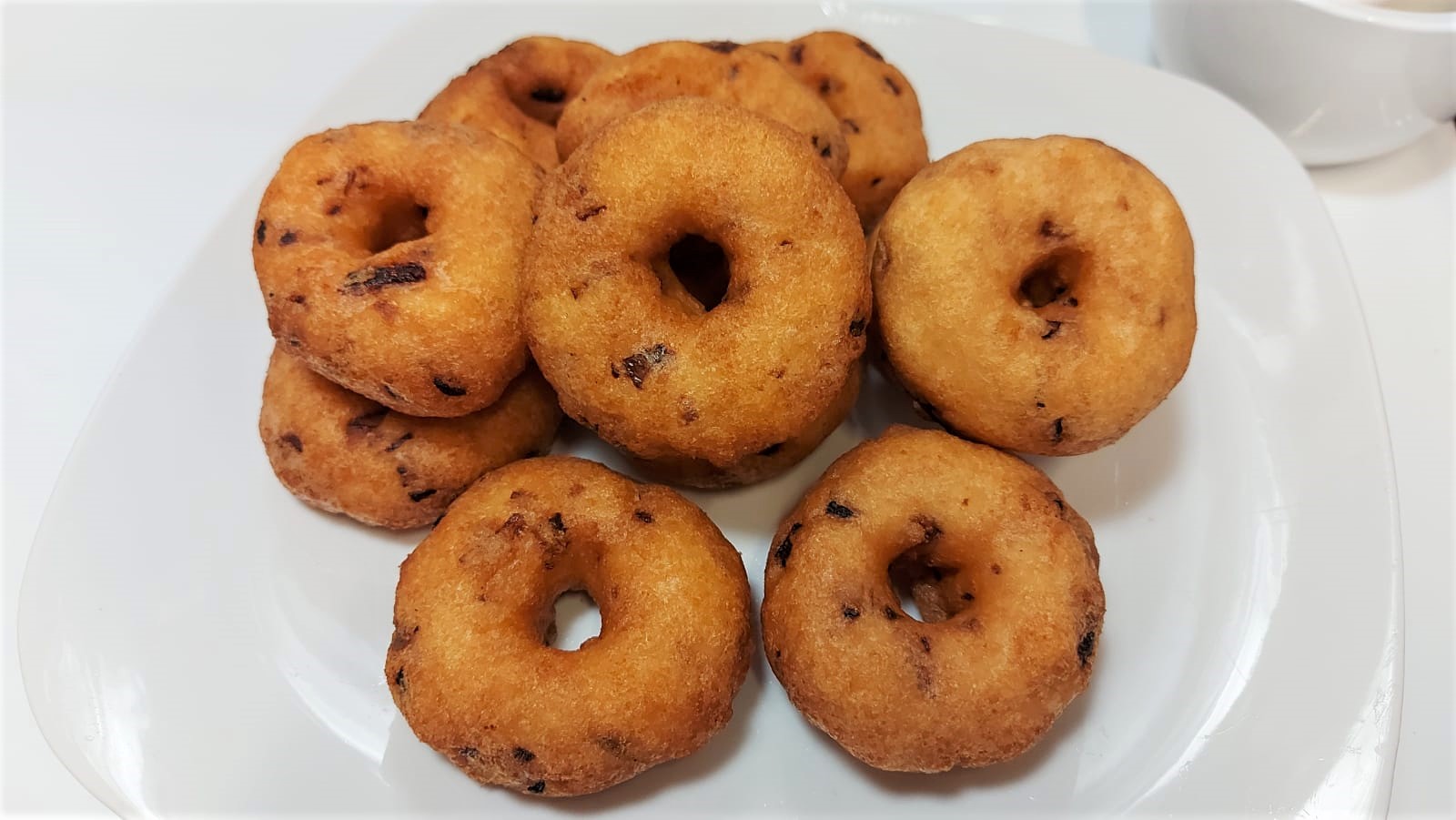 Crispy Medu Vada in Mixie | Ulundu Vadai Recipe | South Indian Vada ...